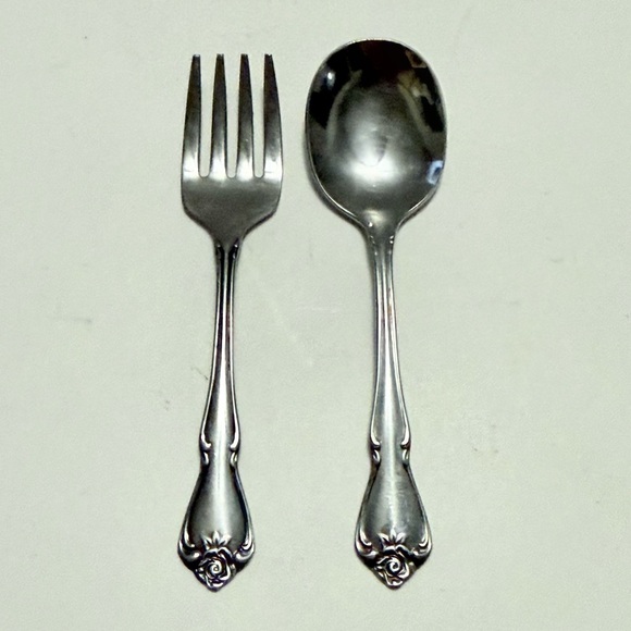 Oneida | Dining | Vintage Oneida Arbor Rose True Rose Baby Fork Spoon ...